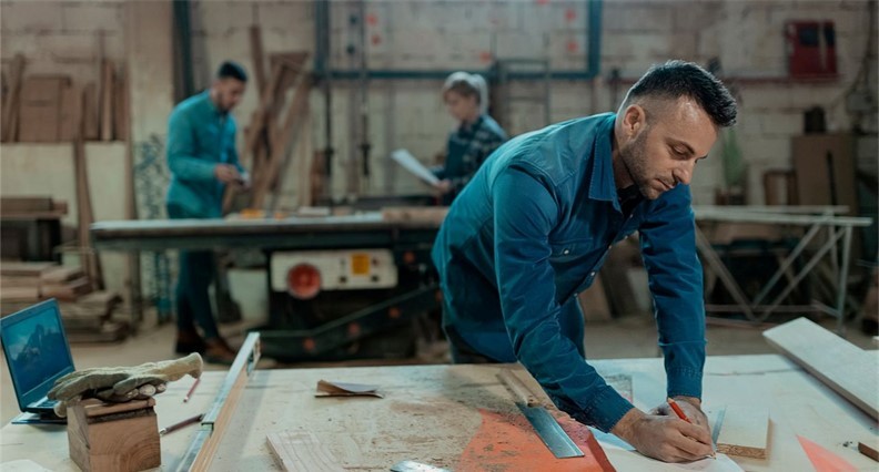 SMART Business Solutions - How invoice finance can support cash flow